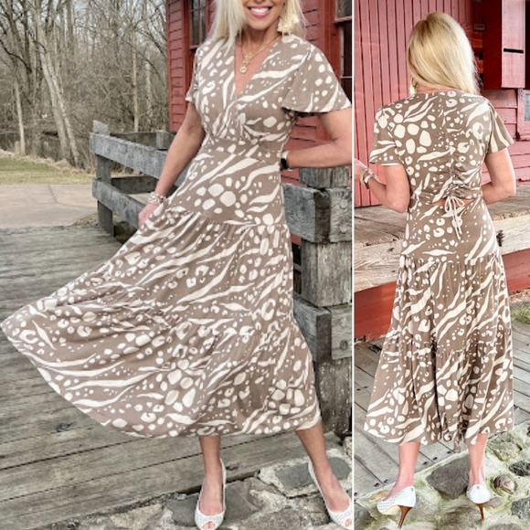 CAbi | Dresses | Cabi Swoon Tiered Hem Midi Dress 647 | Poshmark